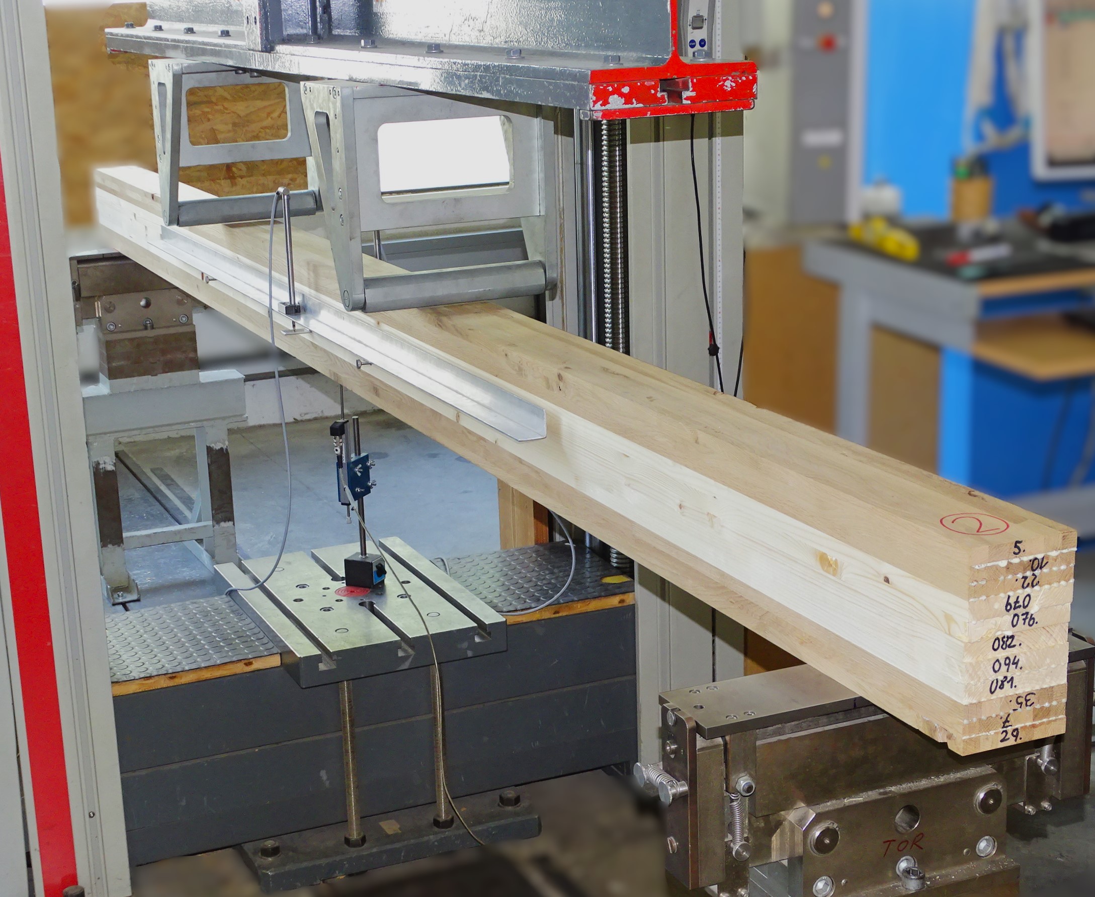 Strip-like laminations for use in structural wood products::BOKU